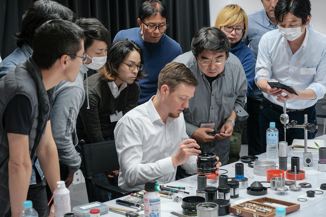 Can I get a ZEISS cine lens service training